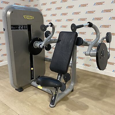 Technogym Element+ Triceps Machine: Innovación y Eficiencia en el ...